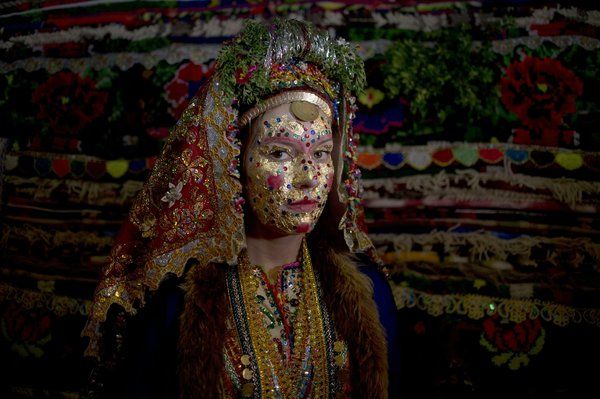Bulgarian Brides Return To Ancient Face Painting Ritual - MOST